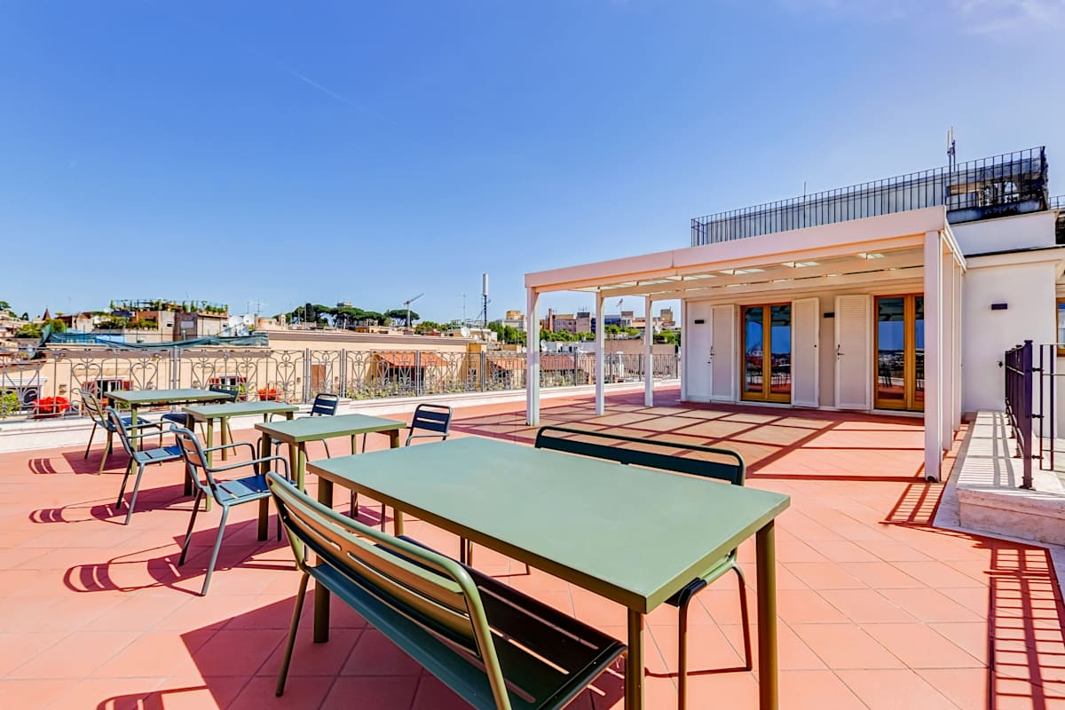 Signature Tritone, Rome | Flexify